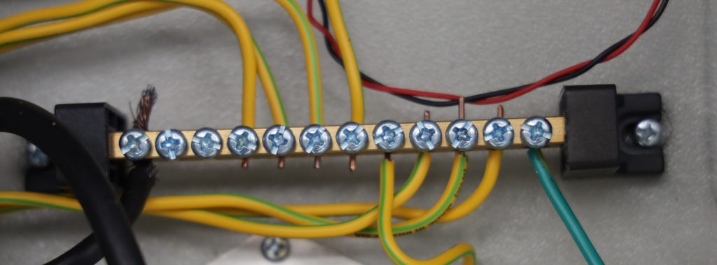 Camsco Grounding Busbar 9612 – Elektrologi